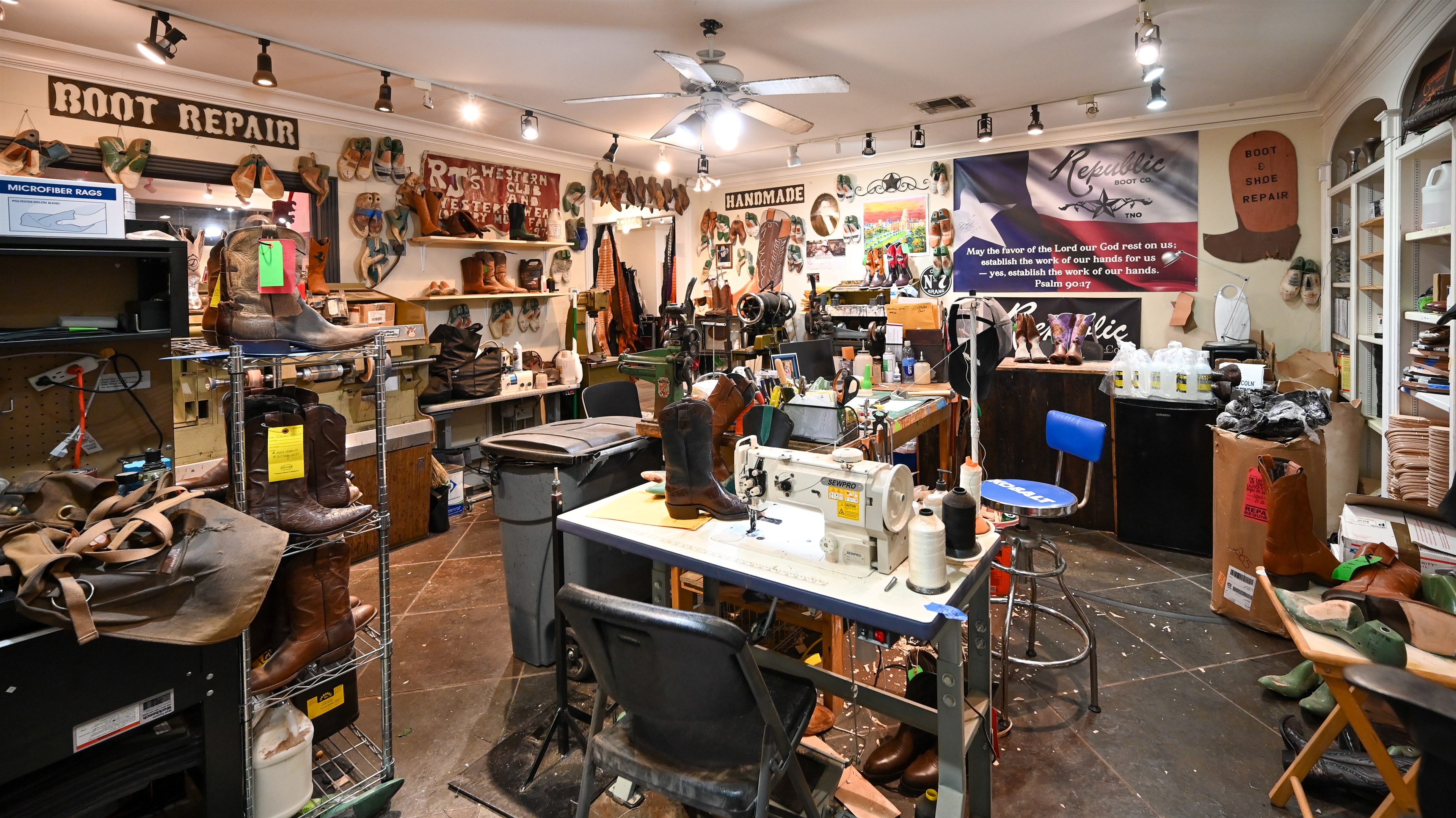 Locations Hub - Republic Boot Company