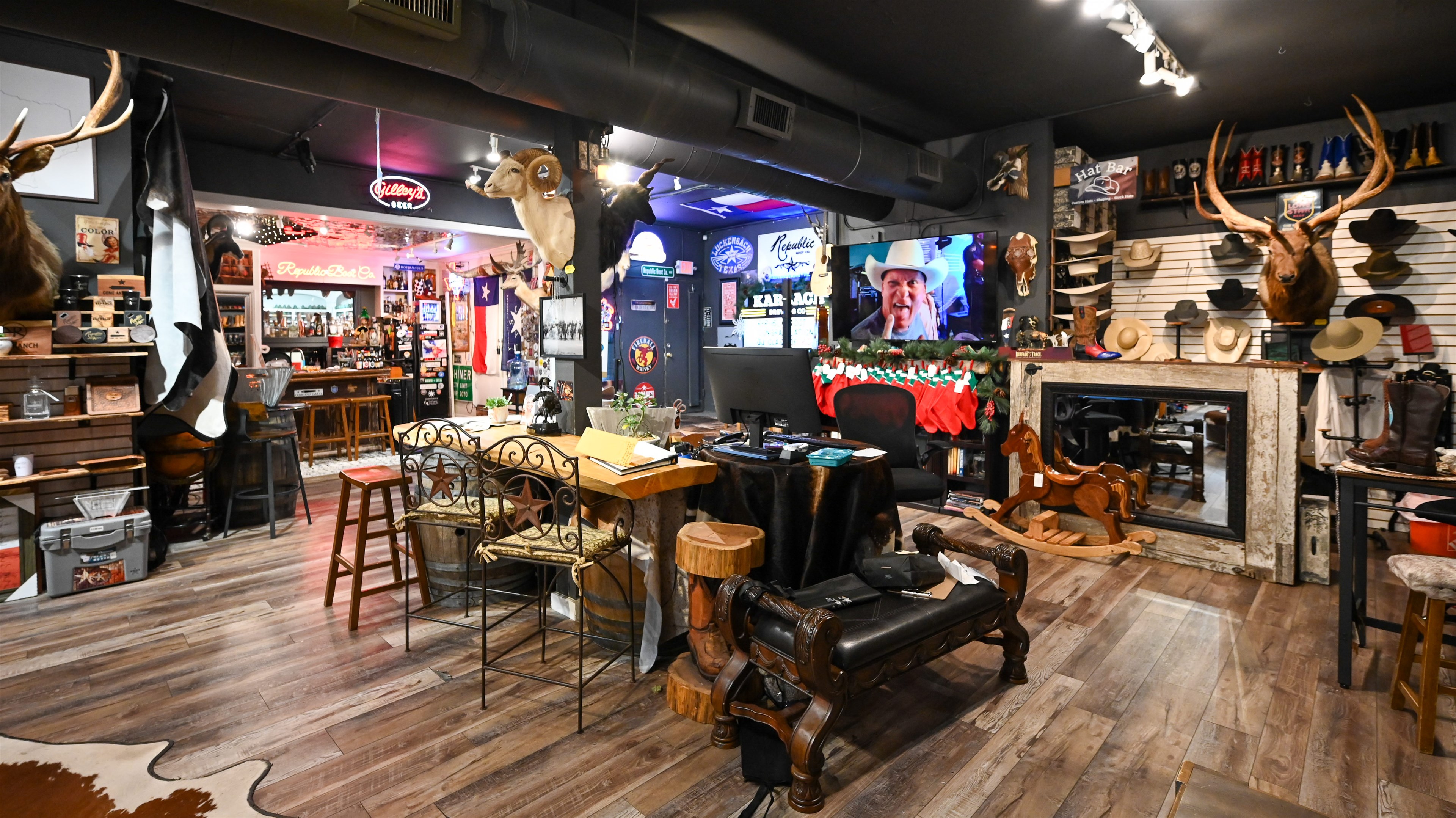 Locations Hub - Republic Boot Company